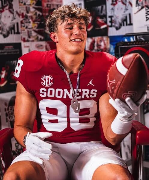 Nation’s No. 1 Player Commits to Oklahoma Sooners, Revealing Two Key ...
